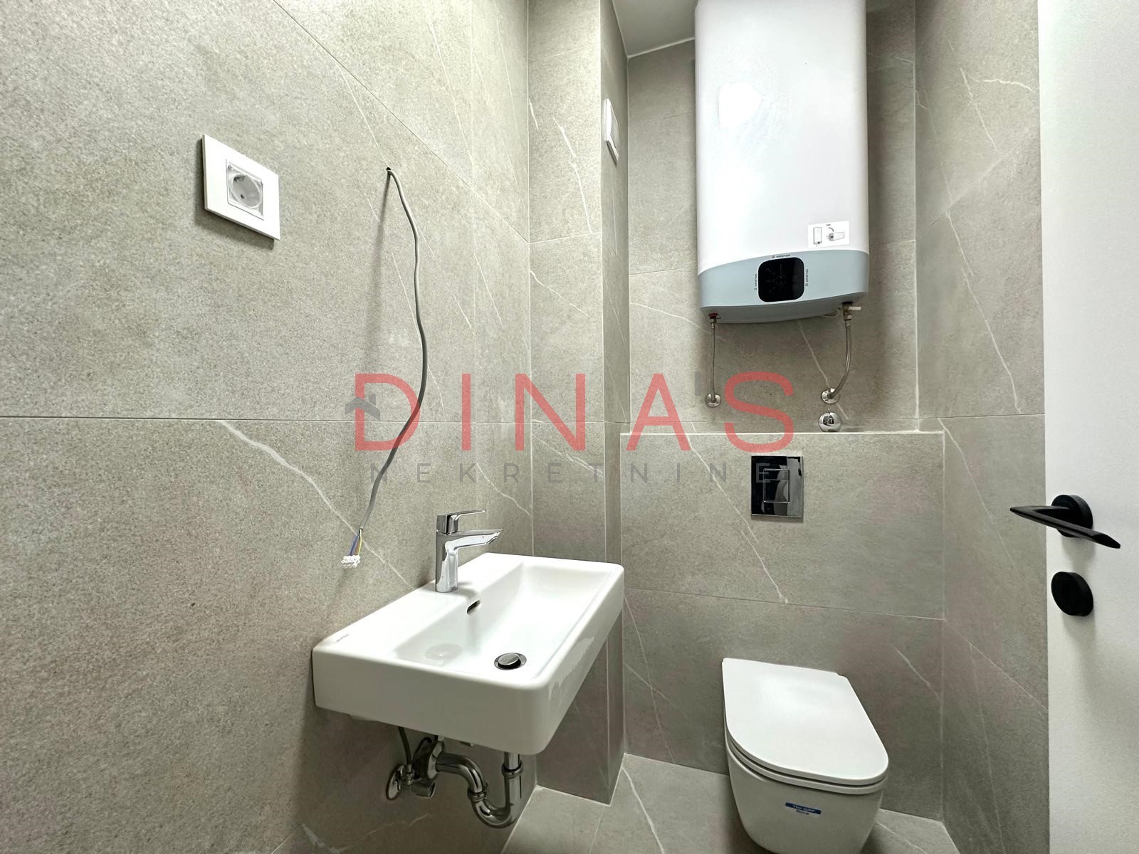 CENTAR NS NOVI SAD 165.00 m2 - 1016789