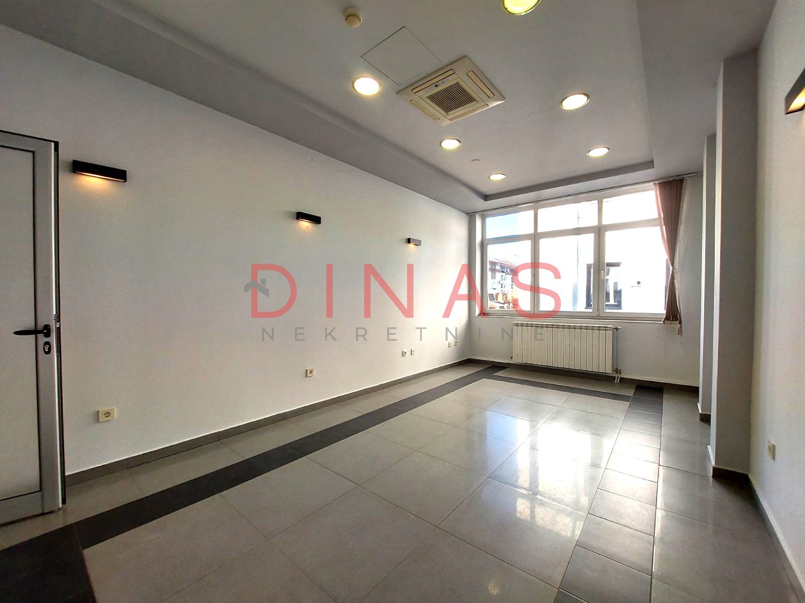 BULEVAR OSLOBOĐENJA NOVI SAD 220 m2 - 9117050