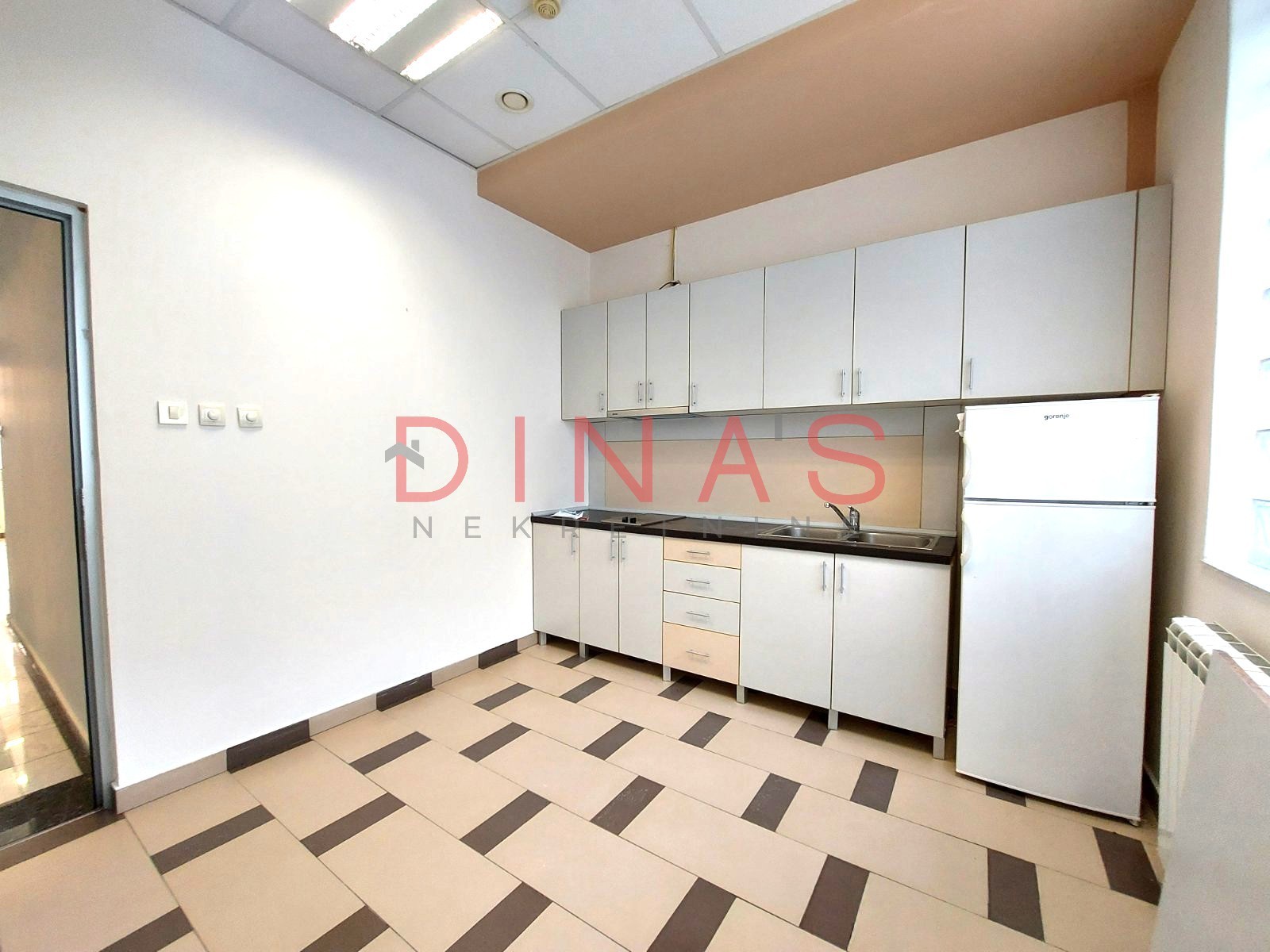 BULEVAR OSLOBOĐENJA NOVI SAD 220 m2 - 9117050